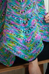 Lady Bird Shawl PDF | Madelinetosh.com