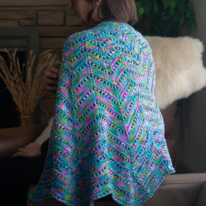Lady Bird Shawl PDF | Madelinetosh.com